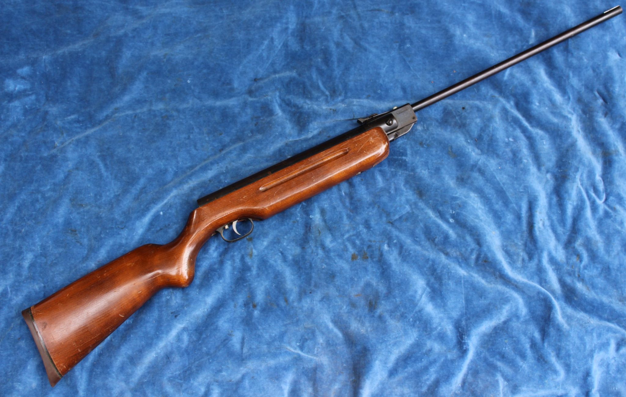 HW35 luchtdrukgeweer 4,5mm - Wapenhandel Wagemakers